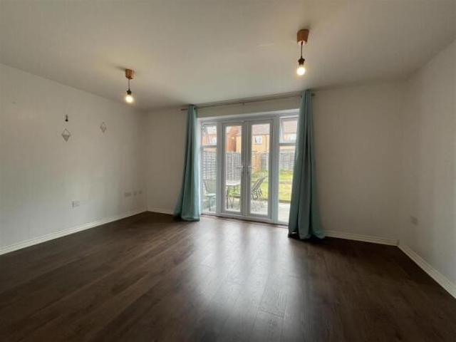 3 bedroom semi detached house for rent in Cherry Tree Drive, Canley, Coventry, CV4