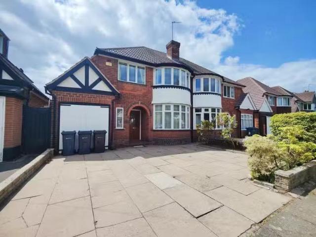 3 bedroom semi detached house for rent in Chestnut Drive, Erdi.