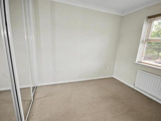 3 bedroom semi detached house for rent in Chestnut Square, Leamington Spa, CV32