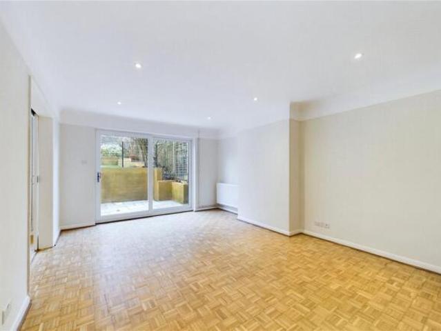 3 bedroom semi detached house for rent in Chichester Road, Tilehurst, Reading, Berkshire, RG30