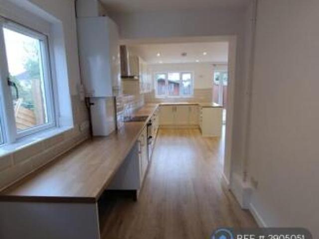 3 bedroom semi detached house for rent in Conifer Road, Southampton, SO16