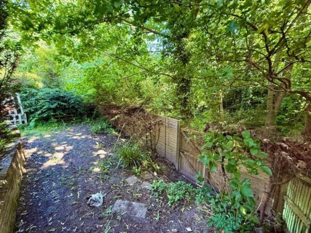 3 bedroom semi detached house for rent in Coniston Avenue, Tunbridge Wells, TN4