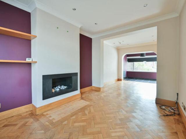 3 bedroom semi detached house for rent in Coates Way, WD25, Watford, Garston, WD25