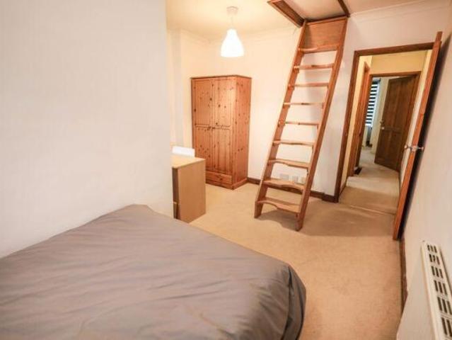 3 bedroom semi detached house for rent in Columbia Road, Bournemouth, BH10