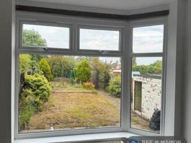 3 bedroom semi detached house for rent in Coleraine Road, Birmingham, B42
