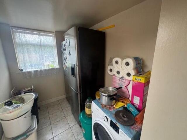 3 bedroom semi detached house for rent in Copdale Road, Leicester, LE5