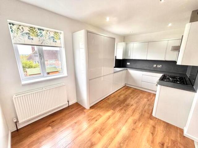 3 bedroom semi detached house for rent in Cotleigh Avenue, Hackenthorpe, Sheffield, S12