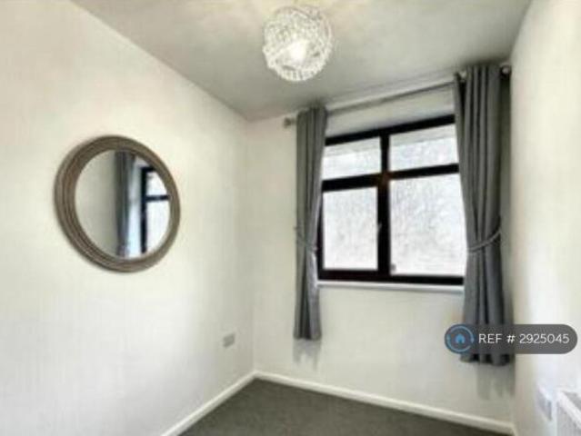 3 bedroom semi detached house for rent in Coventry, CV5