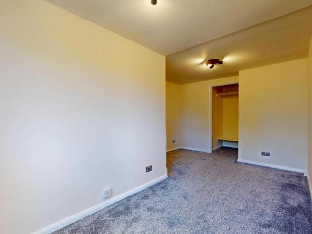 3 bedroom semi detached house for rent in Clockhouse, Ashford, TN23