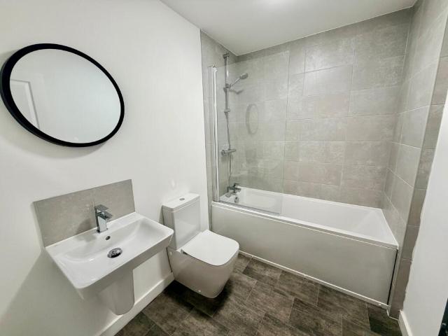 3 bedroom semi detached house for rent in Crabtree Hill Drive, Derby, Derbyshire, DE22