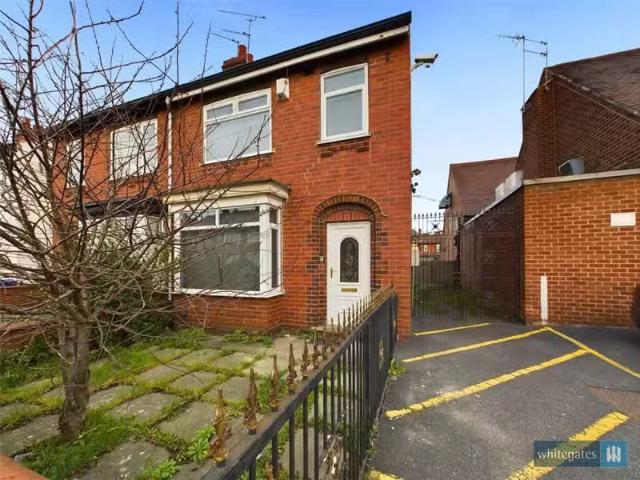 3 bedroom semi detached house for rent in Craithie Road, Donca.