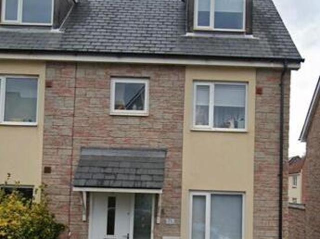 3 Bedroom Semi detached House For Rent In Cranbrook, Exeter