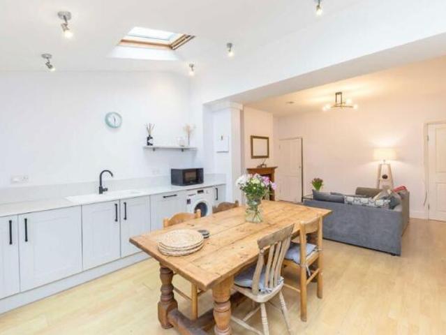 3 bedroom semi detached house for rent in Cranmer Terrace, Tooting, SW17