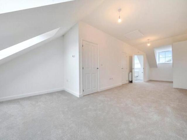 3 bedroom semi detached house for rent in Crusoe Street, Aylesford, Kent, ME20