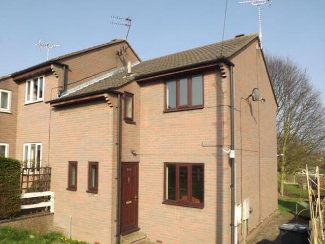 3 Bedroom Semi detached House For Rent In Danesmoor