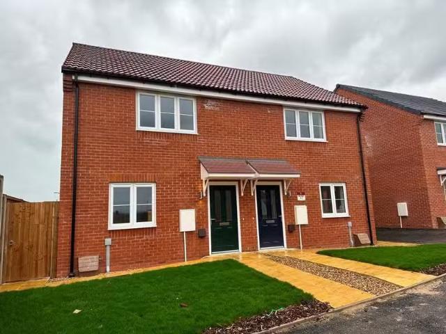 3 bedroom semi detached house for rent in Daisy Drive, Laceby.