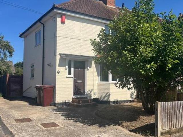 3 bedroom semi detached house for rent in Dawlish Road, Reading, RG2