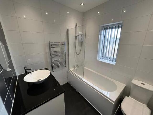 3 bedroom semi detached house for rent in Denbrook Crescent, Bradford, West Yorkshire, BD4