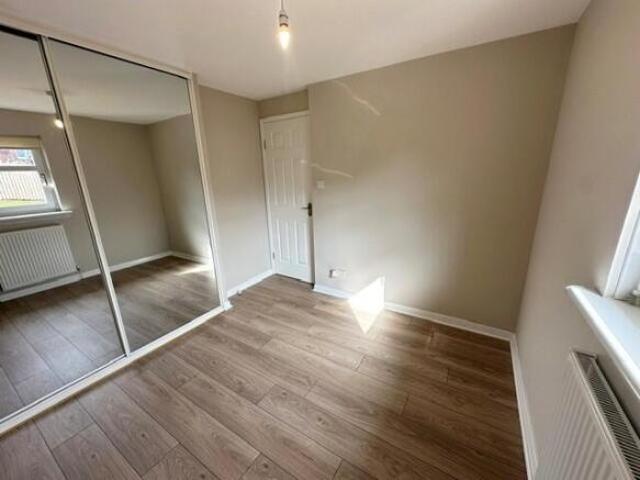 3 bedroom semi detached house for rent in Dee Place, East Kilbride, G75