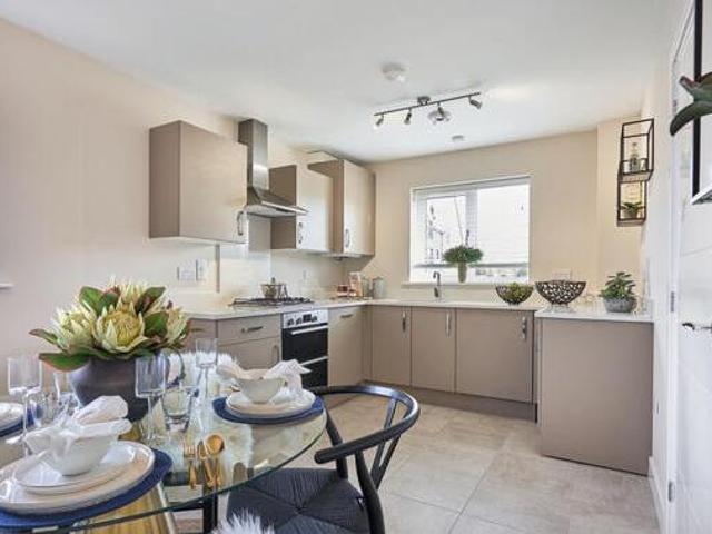 3 Bedroom Semi detached House For Rent In Discovery Way