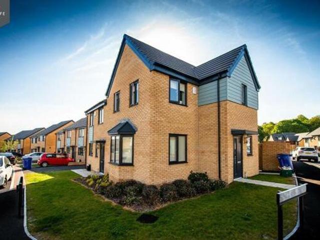 3 Bedroom Semi detached House For Rent In Doncaster