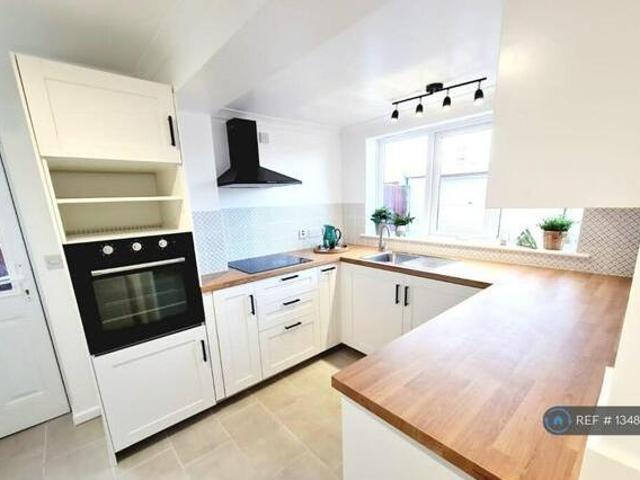 3 Bedroom Semi detached House For Rent In Doncaster