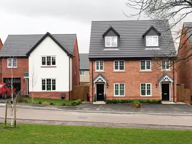 3 bedroom semi detached house for rent in Dogwood Lane, Barrow.