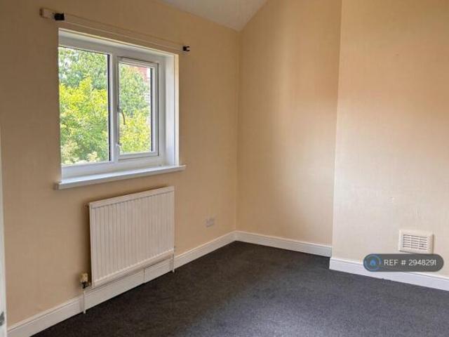 3 bedroom semi detached house for rent in Dunton St, Leicester, LE3