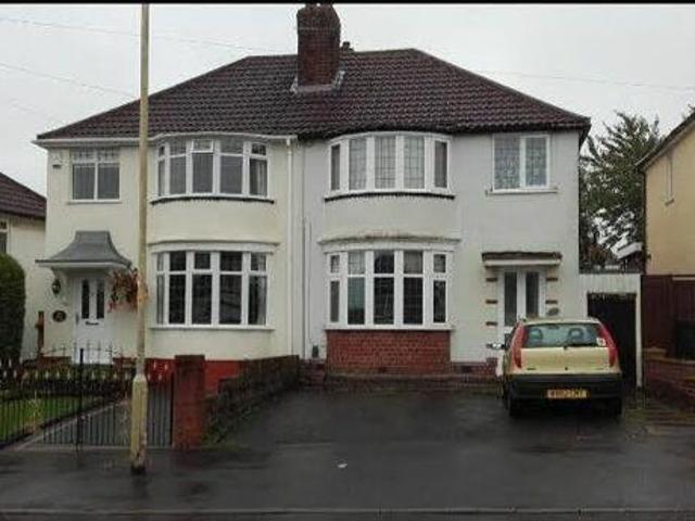 3 Bedroom Semi detached House For Rent In Dudley