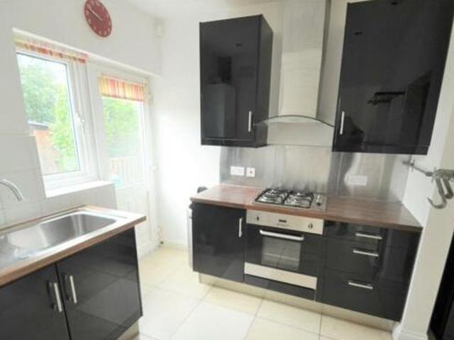 3 Bedroom Semi detached House For Rent In Edgware