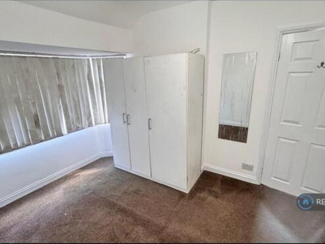 3 bedroom semi detached house for rent in Edgemond Avenue, Birmingham, B24