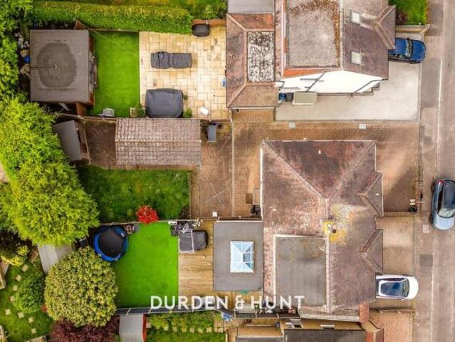 3 bedroom semi detached house for rent in Edwards Way, Hutton, CM13