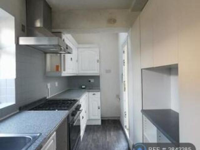 3 bedroom semi detached house for rent in Ellesmere Avenue, Derby, DE24