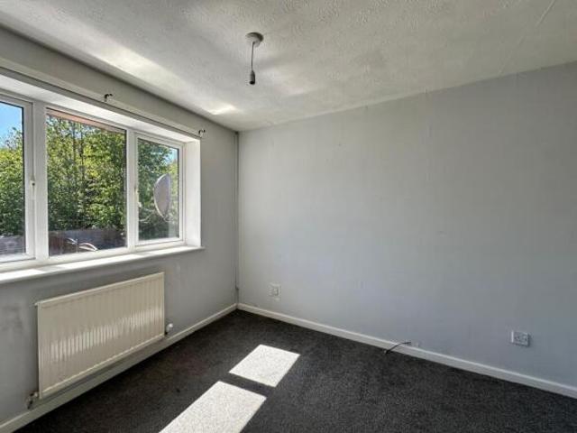 3 bedroom semi detached house for rent in Ellerby Avenue, Swinton, M27