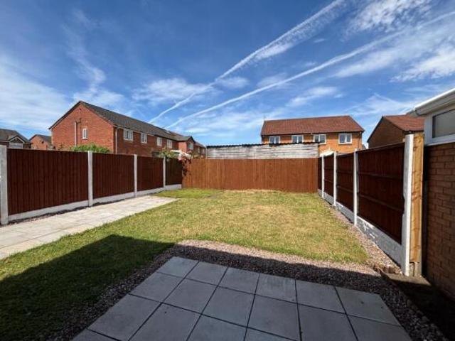 3 bedroom semi detached house for rent in Elwick Drive, Liverpool, L11