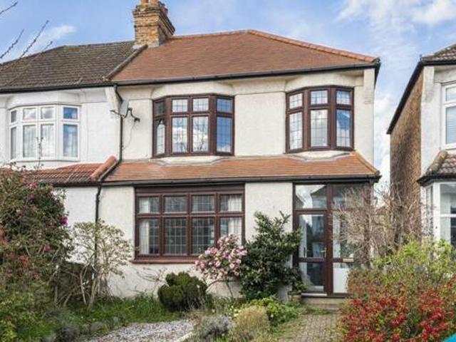 3 Bedroom Semi detached House For Rent In Enfield, London
