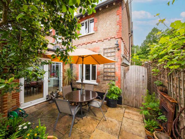 3 bedroom semi detached house for rent in Eridge Road, TUNBRIDGE WELLS, TN4