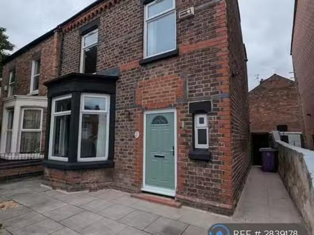 3 bedroom semi detached house for rent in Fairfield Street, Li.