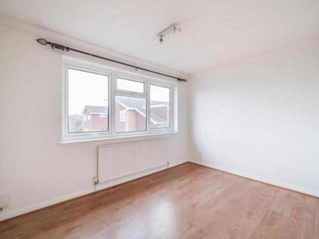 3 bedroom semi detached house for rent in Fenton Close, Chislehurst, Kent, BR7