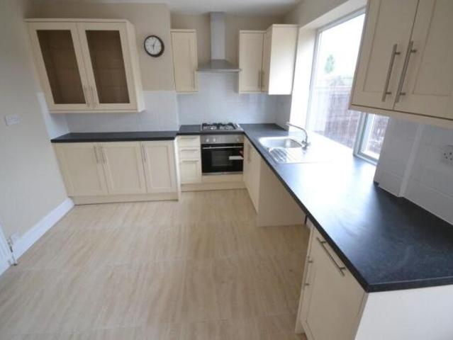 3 bedroom semi detached house for rent in Felstead Road, Nottingham, Nottinghamshire, NG8