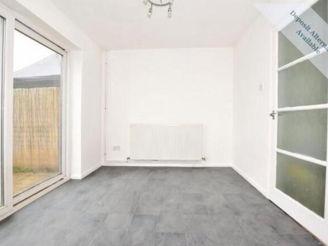 3 bedroom semi detached house for rent in Field Avenue Canterbury CT1