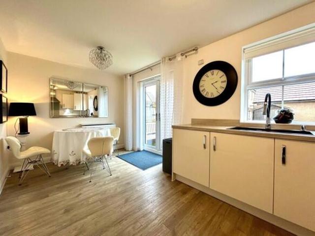 3 bedroom semi detached house for rent in Fitz Hugh Crescent, Eagles Farm, MK17