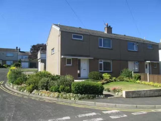 3 bedroom semi detached house for rent in Fitz Road, birdermou.