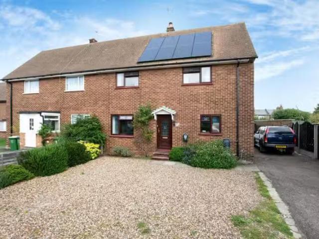 3 bedroom semi detached house for rent in Forest Road, Erith.