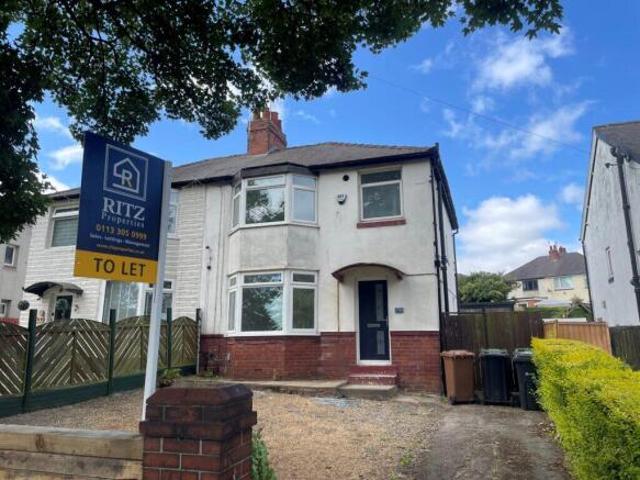 3 bedroom semi detached house for rent in Foundry Lane, Leeds, LS14