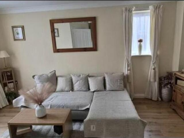3 bedroom semi detached house for rent in Foxham Drive, Salford, M7