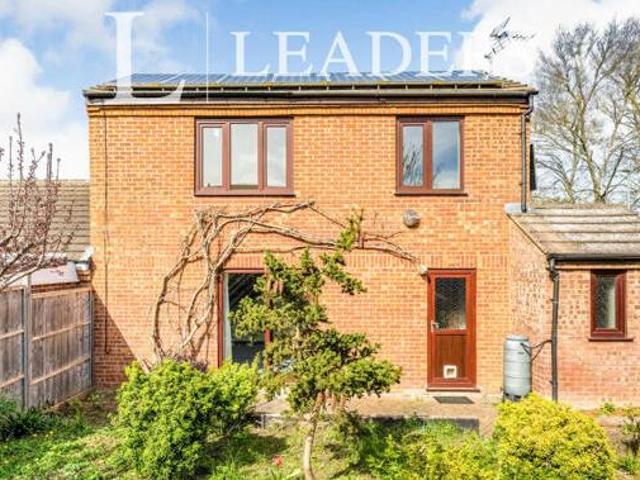 3 Bedroom Semi detached House For Rent In Furzton