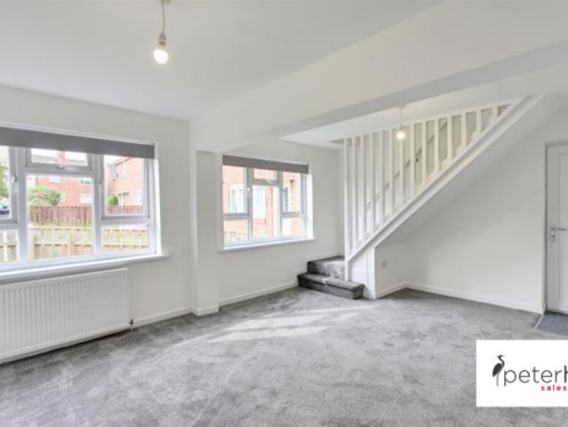 3 bedroom semi detached house for rent in Goodwood Road, Grindon, Sunderland, SR4
