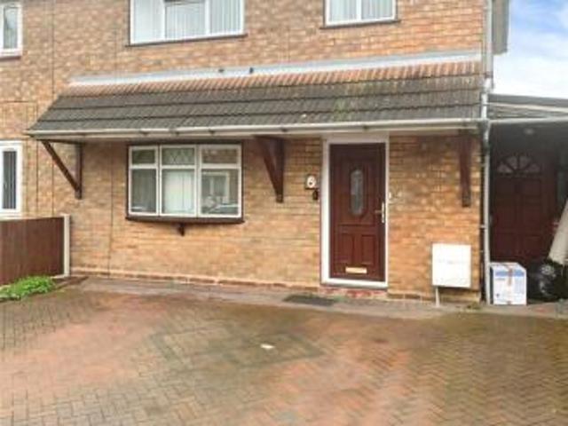 3 bedroom semi detached house for rent in Gozzard Street, Bilston, West Midlands, WV14