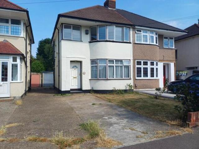 3 bedroom semi detached house for rent in Glengall Road, Bexleyheath, DA7